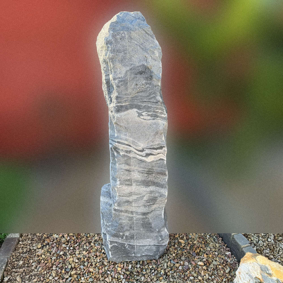 Monolithes et Menhirs pierre naturelle | Déco de jardin | RO'MA Nature